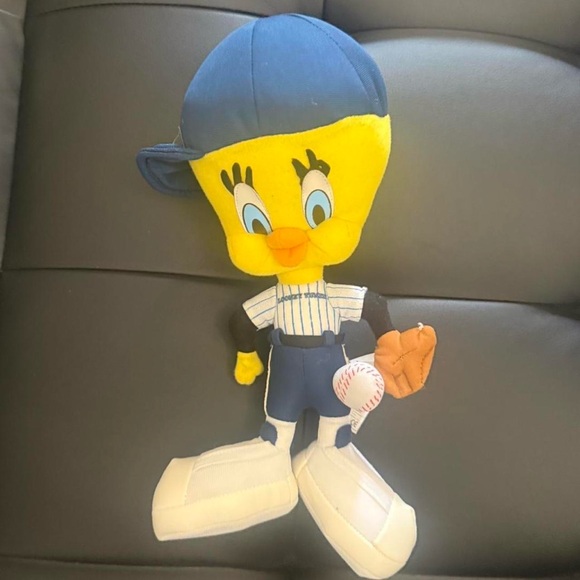 Warner Bros. | Toys | Vintage 998 Looney Tunes Tweety Baseball Player ...